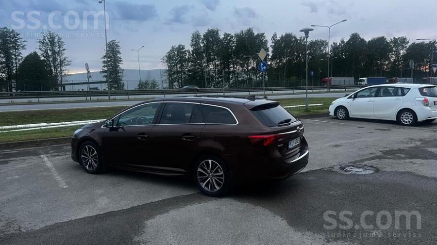 Коричневый Тойота Авенсис 2016 в Рига, объемом двигателя 2.00 л и пробегом 223 тыс. км за 9400 €, фото 6 на AUTOMOTO.COM.LV