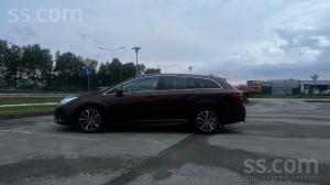 Коричневый Тойота Авенсис 2016 в Рига, объемом двигателя 2.00 л и пробегом 223 тыс. км за 9400 €, фото 7 на AUTOMOTO.COM.LV