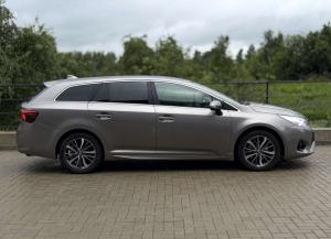 Brown Toyota Avensis 2016 in Vilnius, with an engine capacity of 2.00 L and mileage of 192 thousand km for 8900 €, photo 26 on AUTOMOTO.COM.LV