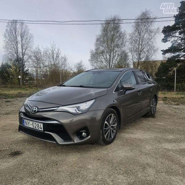 Коричневый Тойота Авенсис 2016 в Рига, объемом двигателя 2.00 л и пробегом 257 тыс. км за 8350 €, фото 1 на AUTOMOTO.COM.LV
