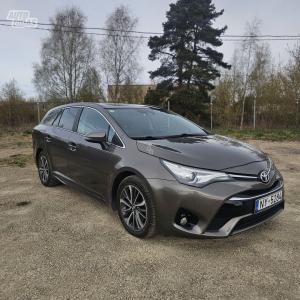 Brūns Toyota Avensis 2016 Rīga, ar dzinēja tilpumu 2.00 L un nobraukumu 257 tūkst. km par 8350 €, foto 4 vietnē AUTOMOTO.COM.LV