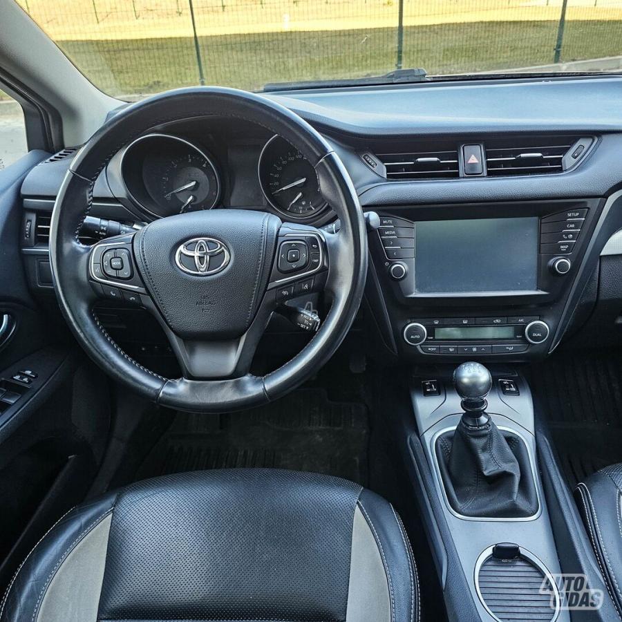 Brūns Toyota Avensis 2016 Rīga, ar dzinēja tilpumu 2.00 L un nobraukumu 257 tūkst. km par 8350 €, foto 14 vietnē AUTOMOTO.COM.LV