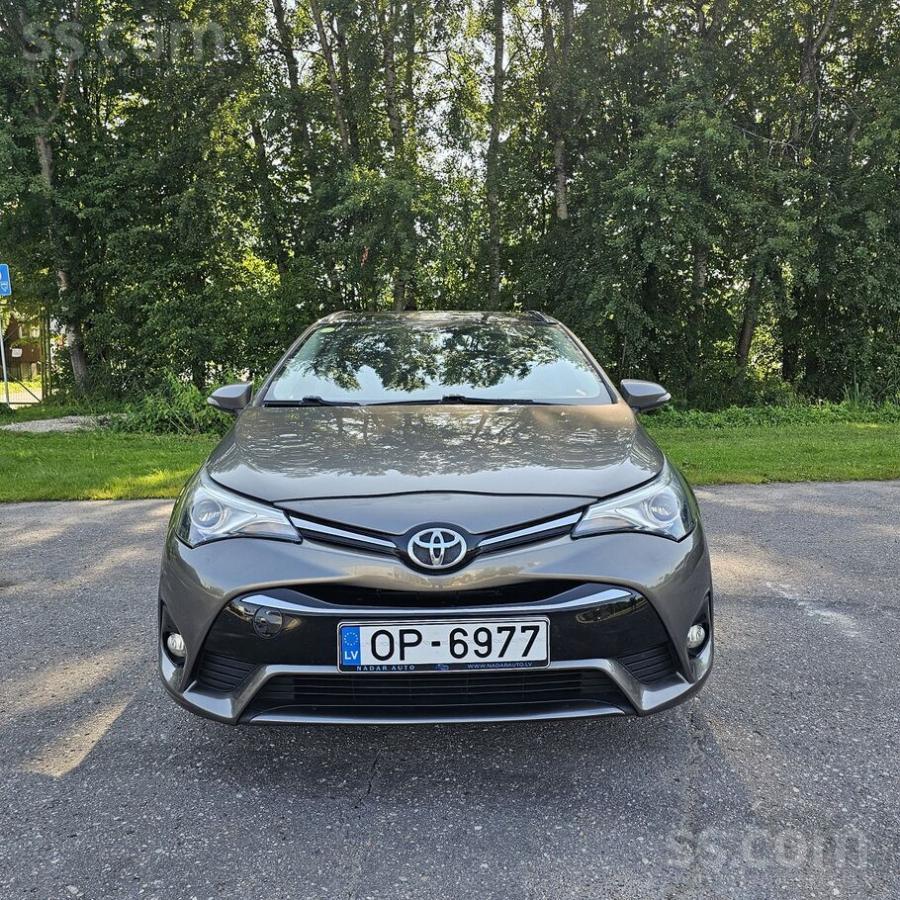 Коричневый Тойота Авенсис 2016 в Рига, объемом двигателя 2.00 л и пробегом 262 тыс. км за 8450 €, фото 3 на AUTOMOTO.COM.LV