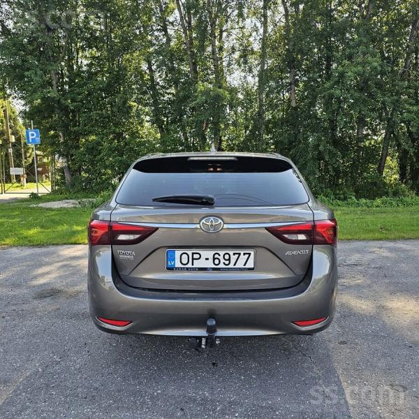 Brūns Toyota Avensis 2016 Rīga, ar dzinēja tilpumu 2.00 L un nobraukumu 262 tūkst. km par 8450 €, foto 6 vietnē AUTOMOTO.COM.LV