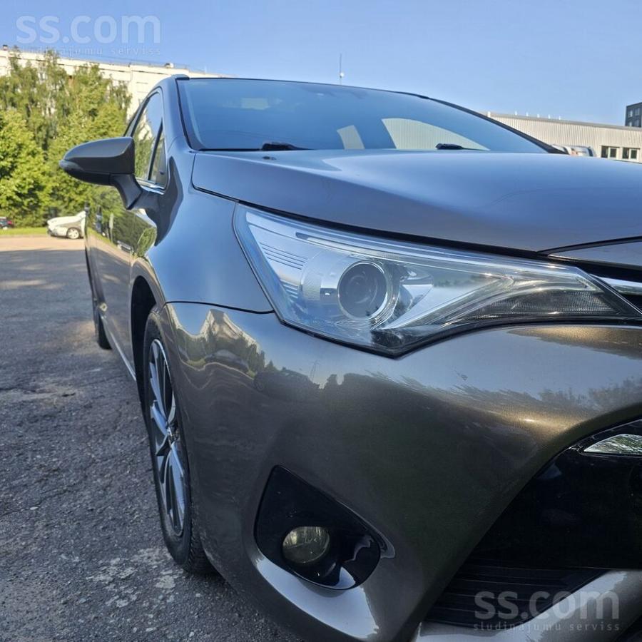 Коричневый Тойота Авенсис 2016 в Рига, объемом двигателя 2.00 л и пробегом 262 тыс. км за 8450 €, фото 11 на AUTOMOTO.COM.LV
