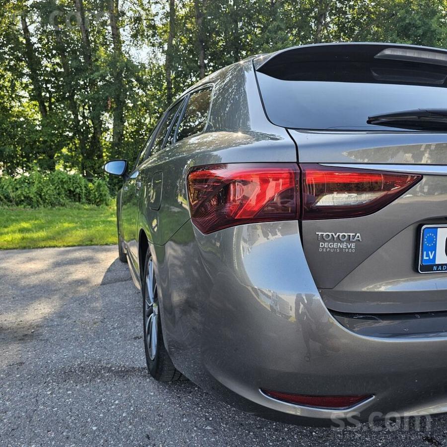Коричневый Тойота Авенсис 2016 в Рига, объемом двигателя 2.00 л и пробегом 262 тыс. км за 8450 €, фото 12 на AUTOMOTO.COM.LV
