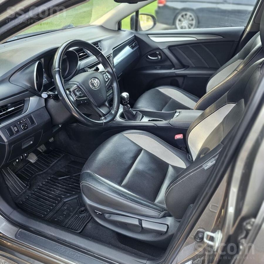 Коричневый Тойота Авенсис 2016 в Рига, объемом двигателя 2.00 л и пробегом 262 тыс. км за 8450 €, фото 15 на AUTOMOTO.COM.LV