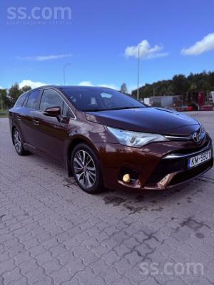 Brūns Toyota Avensis 2016 Rīga, ar dzinēja tilpumu 1.80 L un nobraukumu 170 tūkst. km par 10500 €, foto 3 vietnē AUTOMOTO.COM.LV