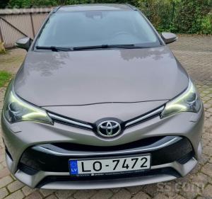 Brūns Toyota Avensis 2016 Ogre, ar dzinēja tilpumu 1.80 L un nobraukumu 266 tūkst. km par 10000 €, foto  vietnē AUTOMOTO.COM.LV