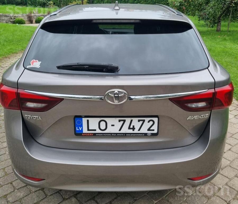 Brūns Toyota Avensis 2016 Ogre, ar dzinēja tilpumu 1.80 L un nobraukumu 266 tūkst. km par 10000 €, foto 4 vietnē AUTOMOTO.COM.LV