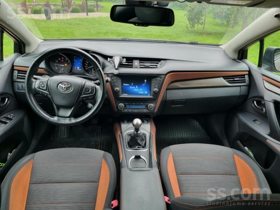 Brūns Toyota Avensis 2016 Ogre, ar dzinēja tilpumu 1.80 L un nobraukumu 266 tūkst. km par 10000 €, foto 6 vietnē AUTOMOTO.COM.LV