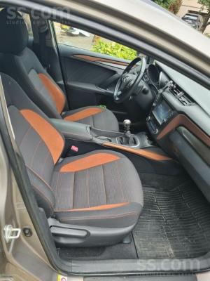 Brūns Toyota Avensis 2016 Ogre, ar dzinēja tilpumu 1.80 L un nobraukumu 266 tūkst. km par 10000 €, foto 7 vietnē AUTOMOTO.COM.LV