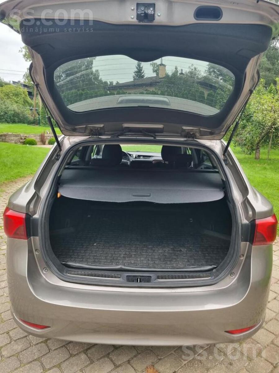 Brūns Toyota Avensis 2016 Ogre, ar dzinēja tilpumu 1.80 L un nobraukumu 266 tūkst. km par 10000 €, foto 9 vietnē AUTOMOTO.COM.LV