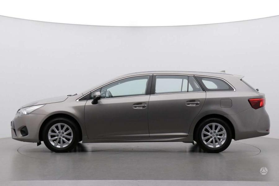 Brūns Toyota Avensis 2016 Viļņa, ar dzinēja tilpumu 1.80 L un nobraukumu 138 tūkst. km par 12900 €, foto 5 vietnē AUTOMOTO.COM.LV