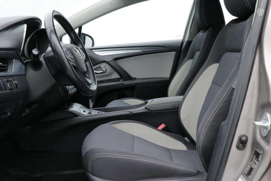 Brūns Toyota Avensis 2016 Viļņa, ar dzinēja tilpumu 1.80 L un nobraukumu 138 tūkst. km par 12900 €, foto 13 vietnē AUTOMOTO.COM.LV