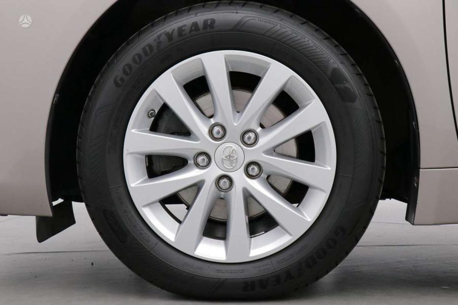 Brūns Toyota Avensis 2016 Viļņa, ar dzinēja tilpumu 1.80 L un nobraukumu 138 tūkst. km par 12900 €, foto 17 vietnē AUTOMOTO.COM.LV