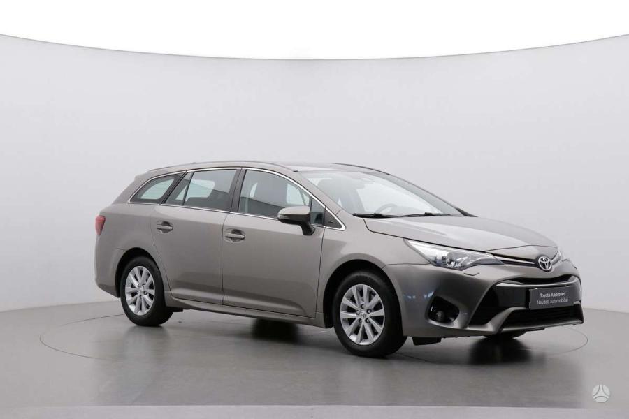 Brūns Toyota Avensis 2016 Viļņa, ar dzinēja tilpumu 1.80 L un nobraukumu 138 tūkst. km par 12900 €, foto 20 vietnē AUTOMOTO.COM.LV