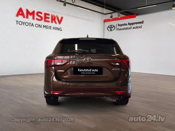 Коричневый Тойота Авенсис 2017 в Тарту, объемом двигателя 1.80 л и пробегом 301 тыс. км за 8290 €, фото 4 на AUTOMOTO.COM.LV