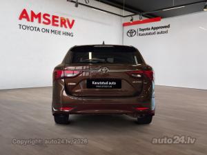 Коричневый Тойота Авенсис 2017 в Тарту, объемом двигателя 1.80 л и пробегом 301 тыс. км за 8290 €, фото 5 на AUTOMOTO.COM.LV