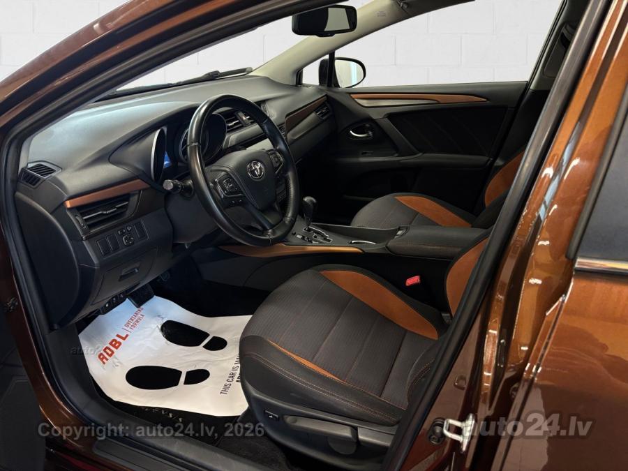 Коричневый Тойота Авенсис 2017 в Тарту, объемом двигателя 1.80 л и пробегом 301 тыс. км за 8290 €, фото 12 на AUTOMOTO.COM.LV