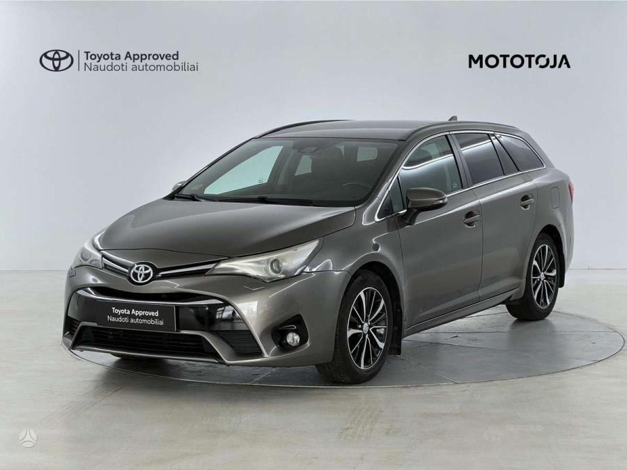 Brūns Toyota Avensis 2018 Viļņa, ar dzinēja tilpumu 2.00 L un nobraukumu 168 tūkst. km par 9900 €, foto 1 vietnē AUTOMOTO.COM.LV