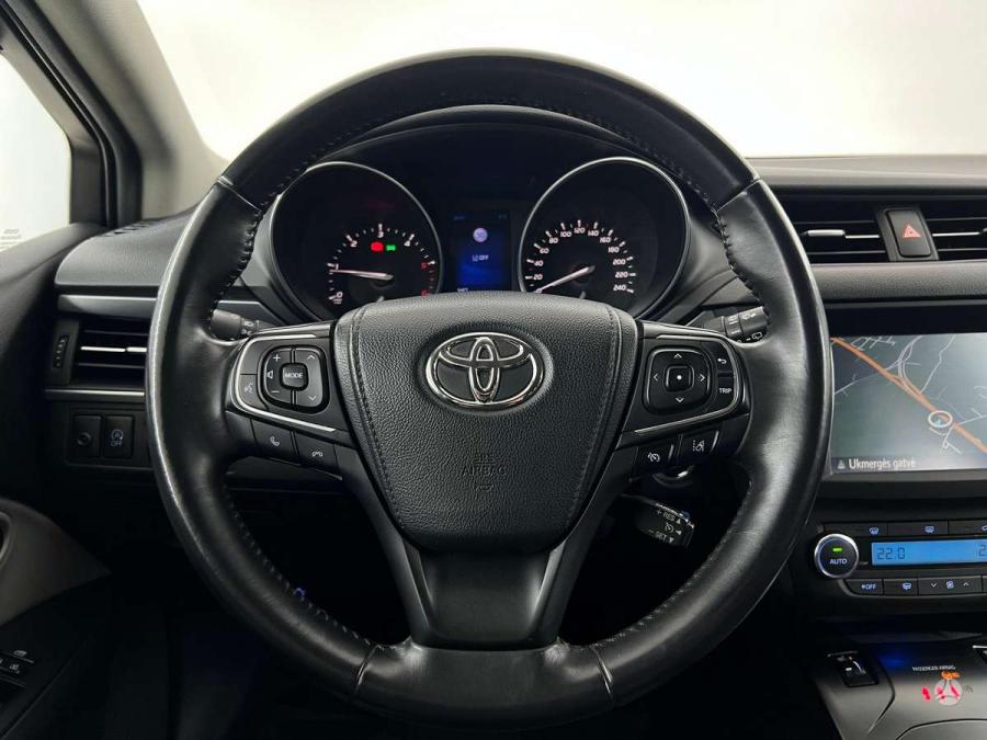 Brūns Toyota Avensis 2018 Viļņa, ar dzinēja tilpumu 2.00 L un nobraukumu 168 tūkst. km par 9900 €, foto 13 vietnē AUTOMOTO.COM.LV