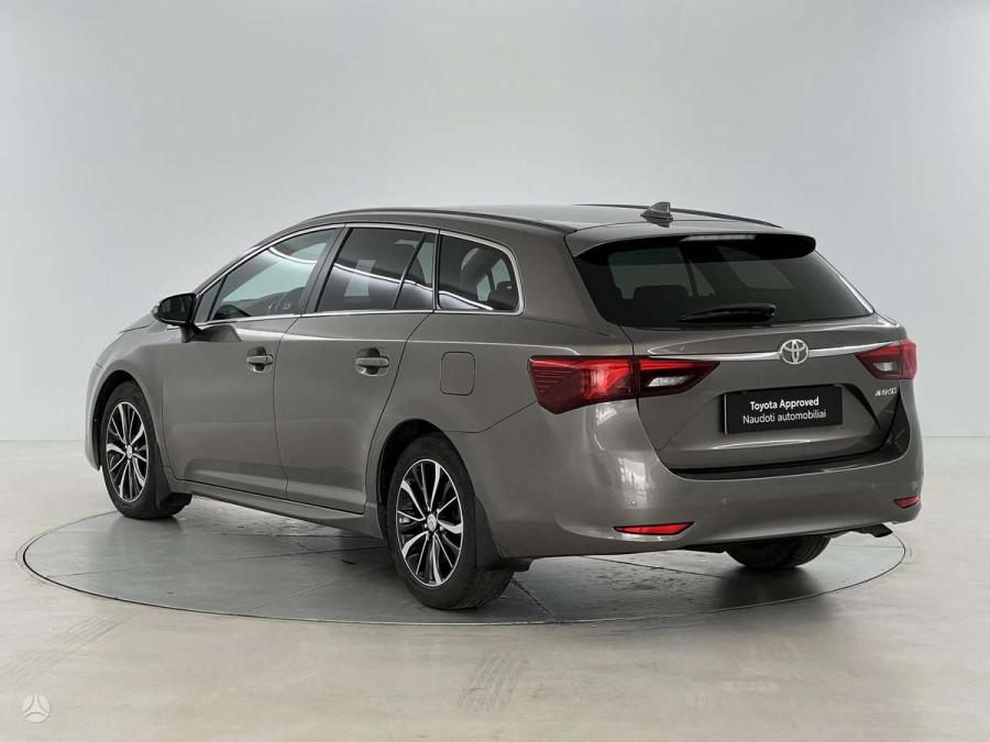 Brūns Toyota Avensis 2018 Viļņa, ar dzinēja tilpumu 2.00 L un nobraukumu 168 tūkst. km par 9900 €, foto 18 vietnē AUTOMOTO.COM.LV