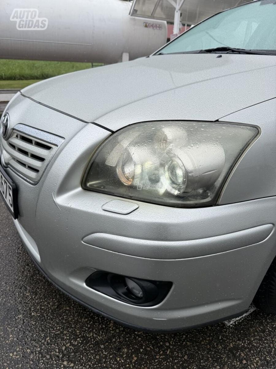 Toyota Avensis 2007 Panevēža, ar dzinēja tilpumu 1.80 L un nobraukumu 340 tūkst. km par 1200 €, foto 12 vietnē AUTOMOTO.COM.LV