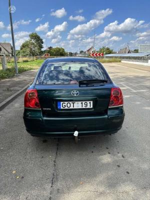 Green Toyota Avensis 2003 in Marijampole, with an engine capacity of 2.00 L and mileage of 220 thousand km for 2750 €, photo 3 on AUTOMOTO.COM.LV