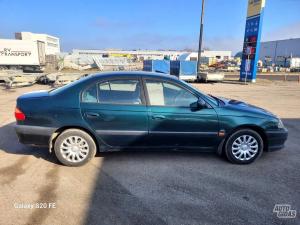 Green Toyota Avensis 2003 in Marijampole, with an engine capacity of 1.90 L and mileage of 300 thousand km for 1399 €, photo 4 on AUTOMOTO.COM.LV