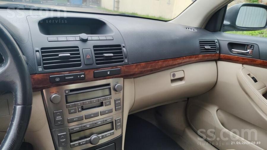 Зеленый Тойота Авенсис 2004 в Рига, объемом двигателя 2.00 л и пробегом 289 тыс. км за 1700 €, фото 8 на AUTOMOTO.COM.LV