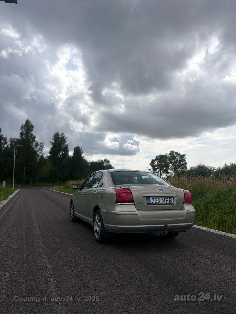 Zaļš Toyota Avensis 2005 Tallina, ar dzinēja tilpumu 2.00 L un nobraukumu 300 tūkst. km par 3200 €, foto 5 vietnē AUTOMOTO.COM.LV