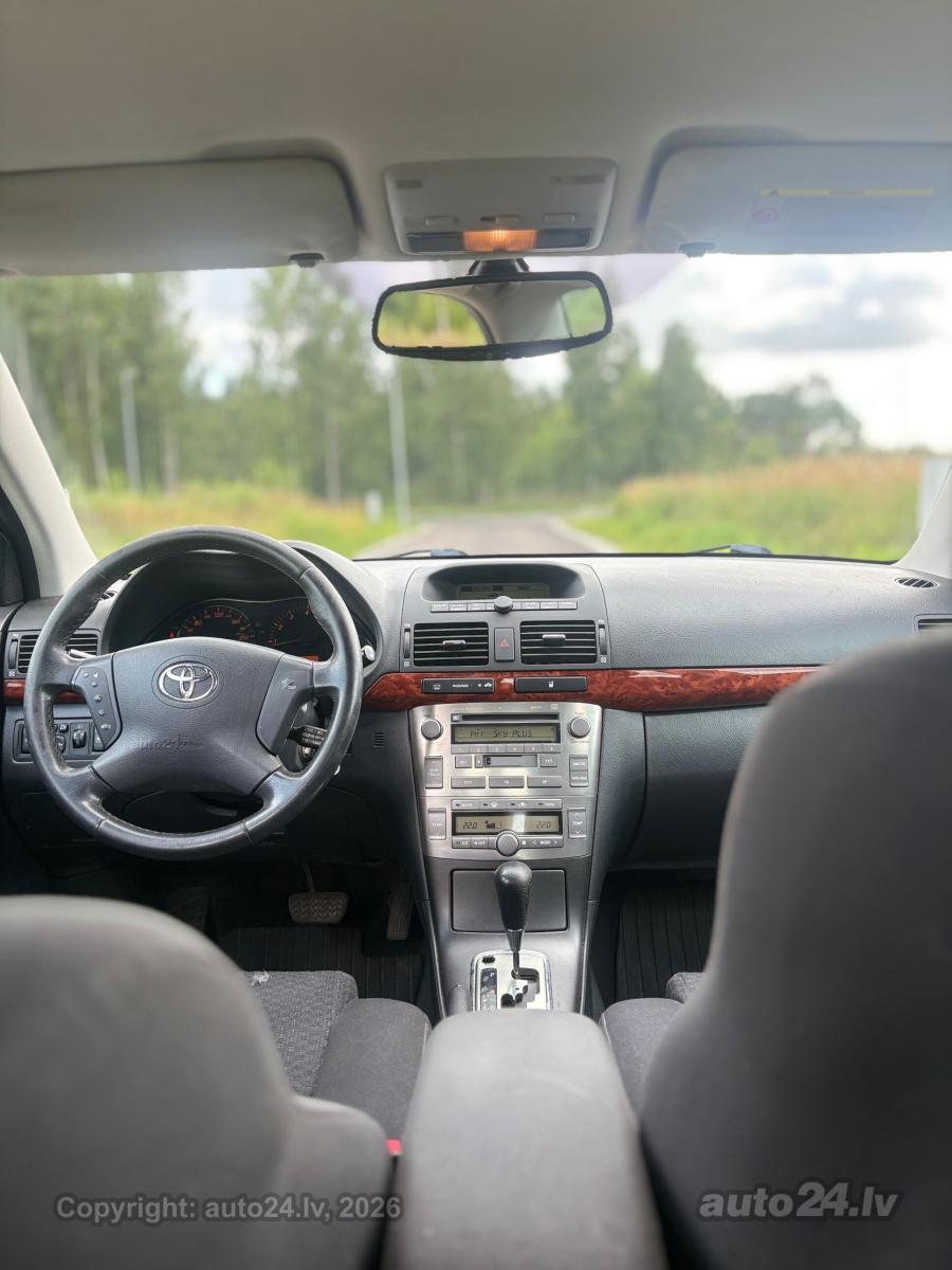 Zaļš Toyota Avensis 2005 Tallina, ar dzinēja tilpumu 2.00 L un nobraukumu 300 tūkst. km par 3200 €, foto 7 vietnē AUTOMOTO.COM.LV