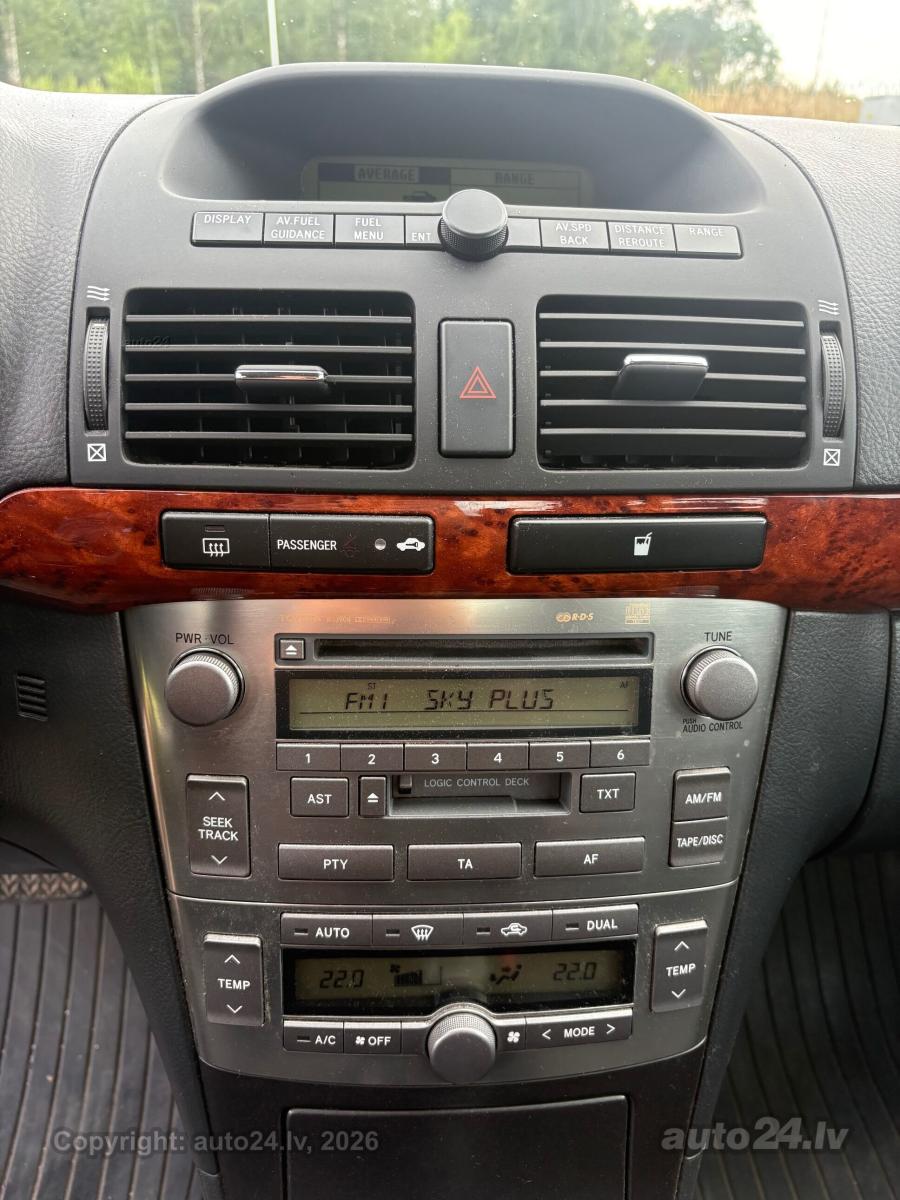 Zaļš Toyota Avensis 2005 Tallina, ar dzinēja tilpumu 2.00 L un nobraukumu 300 tūkst. km par 3200 €, foto 8 vietnē AUTOMOTO.COM.LV