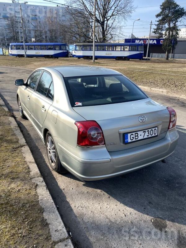 Green Toyota Avensis 2006 in Riga, with an engine capacity of 1.80 L and mileage of 318 thousand km for 1995 €, photo 2 on AUTOMOTO.COM.LV