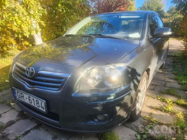 Green Toyota Avensis 2006 in Tukums, with an engine capacity of 1.90 L and mileage of 178 thousand km for 1000 €, photo 2 on AUTOMOTO.COM.LV