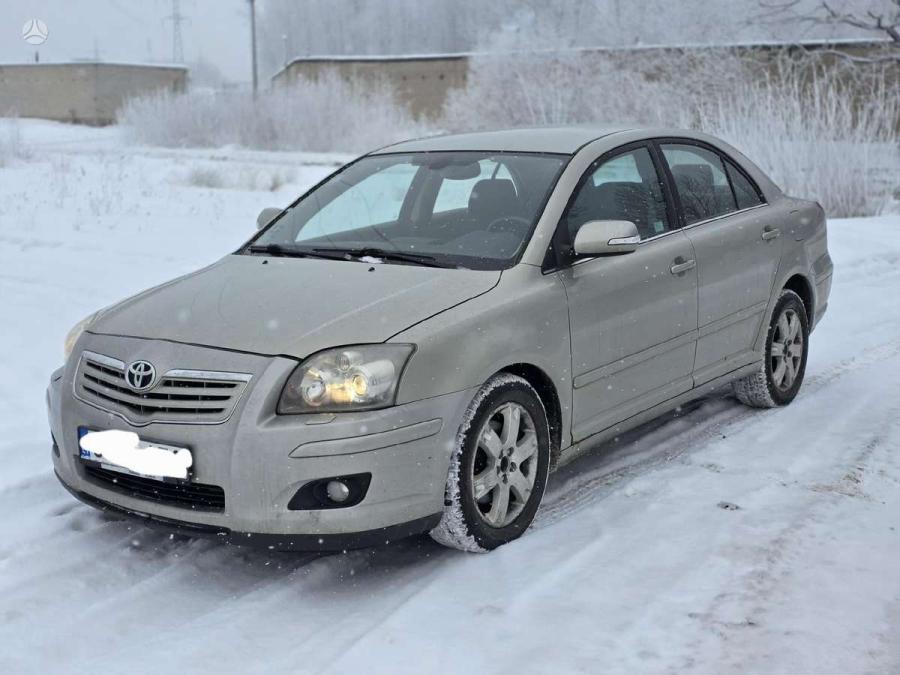 Green Toyota Avensis 2007 in Kaunas, with an engine capacity of 2.00 L and mileage of 242 thousand km for 2750 €, photo 2 on AUTOMOTO.COM.LV