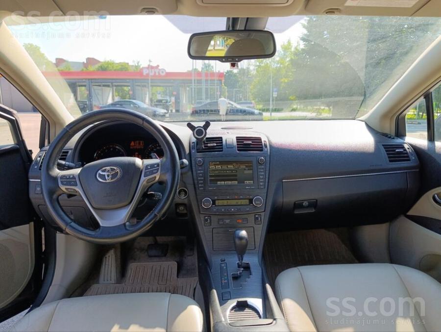 Zaļš Toyota Avensis 2009 Rīga, ar dzinēja tilpumu 2.00 L un nobraukumu 225 tūkst. km par 5300 €, foto 1 vietnē AUTOMOTO.COM.LV