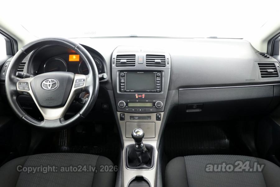 Green Toyota Avensis 2009 in Tallinn, with an engine capacity of 1.80 L and mileage of 259 thousand km for 3499 €, photo 6 on AUTOMOTO.COM.LV