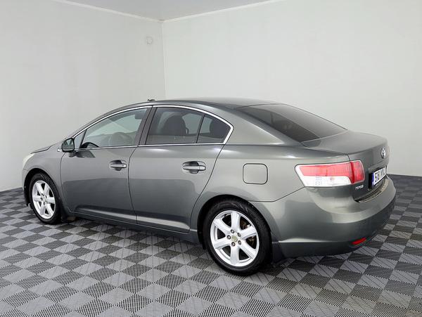 Зеленый Тойота Авенсис 2010 в Таллин, объемом двигателя 2.00 л и пробегом 319 тыс. км за 2999 €, фото 4 на AUTOMOTO.COM.LV