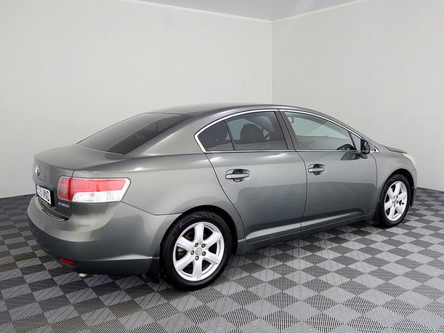 Green Toyota Avensis 2010 in Tallinn, with an engine capacity of 2.00 L and mileage of 319 thousand km for 2999 €, photo 13 on AUTOMOTO.COM.LV