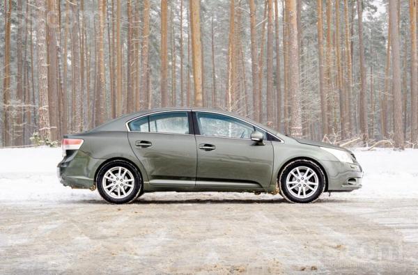 Zaļš Toyota Avensis 2012 Rīga, ar dzinēja tilpumu 2.00 L un nobraukumu 326 tūkst. km par 4890 €, foto 9 vietnē AUTOMOTO.COM.LV