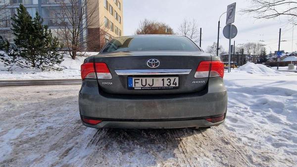 Zaļš Toyota Avensis 2012 Kauņa, ar dzinēja tilpumu 1.80 L un nobraukumu 243 tūkst. km par 2900 €, foto 3 vietnē AUTOMOTO.COM.LV