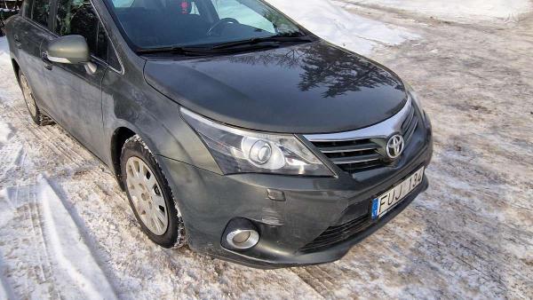 Zaļš Toyota Avensis 2012 Kauņa, ar dzinēja tilpumu 1.80 L un nobraukumu 243 tūkst. km par 2900 €, foto 5 vietnē AUTOMOTO.COM.LV