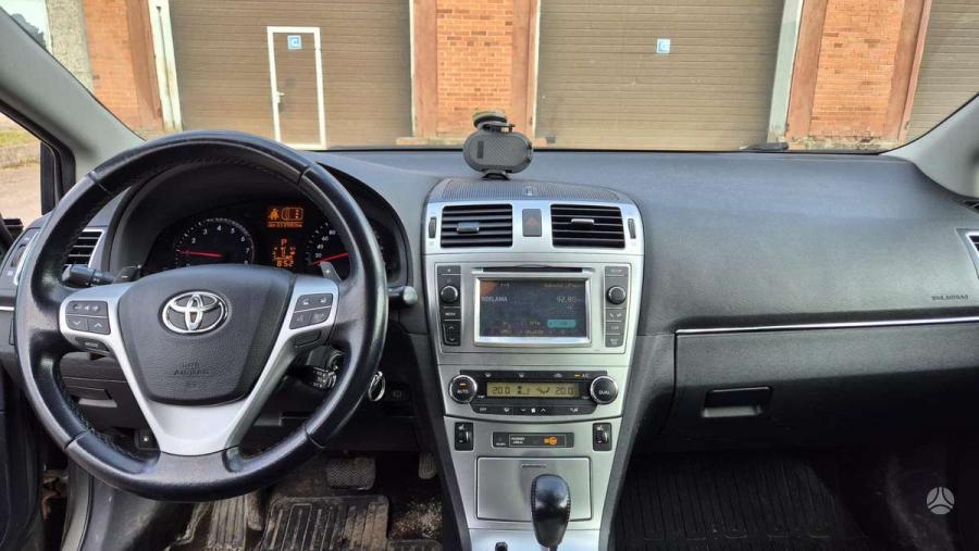 Zaļš Toyota Avensis 2012 Jonava, ar dzinēja tilpumu 1.99 L un nobraukumu 314 tūkst. km par 4500 €, foto 8 vietnē AUTOMOTO.COM.LV