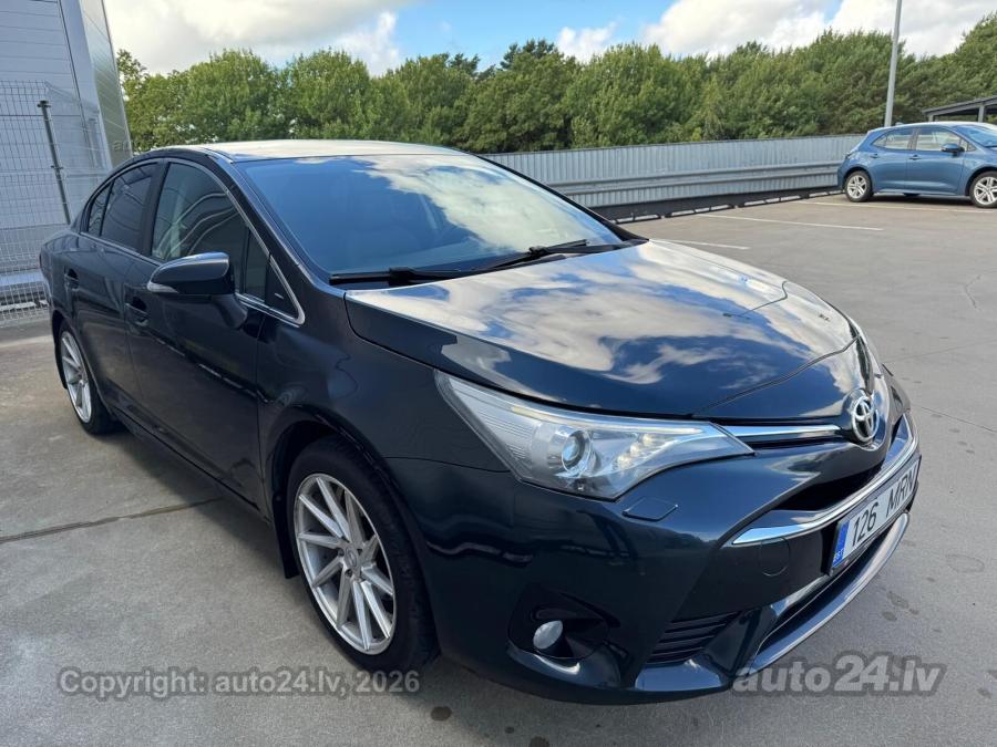 Зеленый Тойота Авенсис 2017 в Таллин, объемом двигателя 1.80 л и пробегом 132 тыс. км за 9995 €, фото 4 на AUTOMOTO.COM.LV