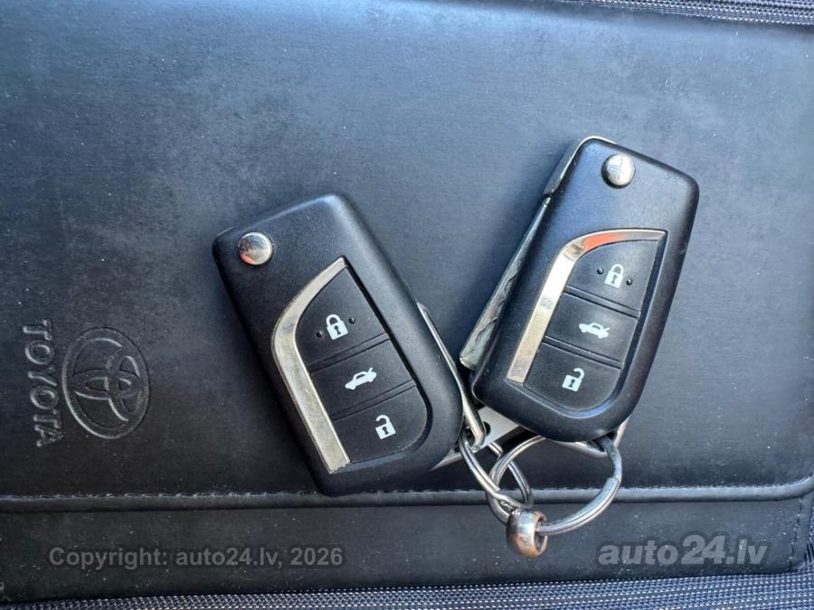 Зеленый Тойота Авенсис 2017 в Таллин, объемом двигателя 1.80 л и пробегом 132 тыс. км за 9995 €, фото 22 на AUTOMOTO.COM.LV