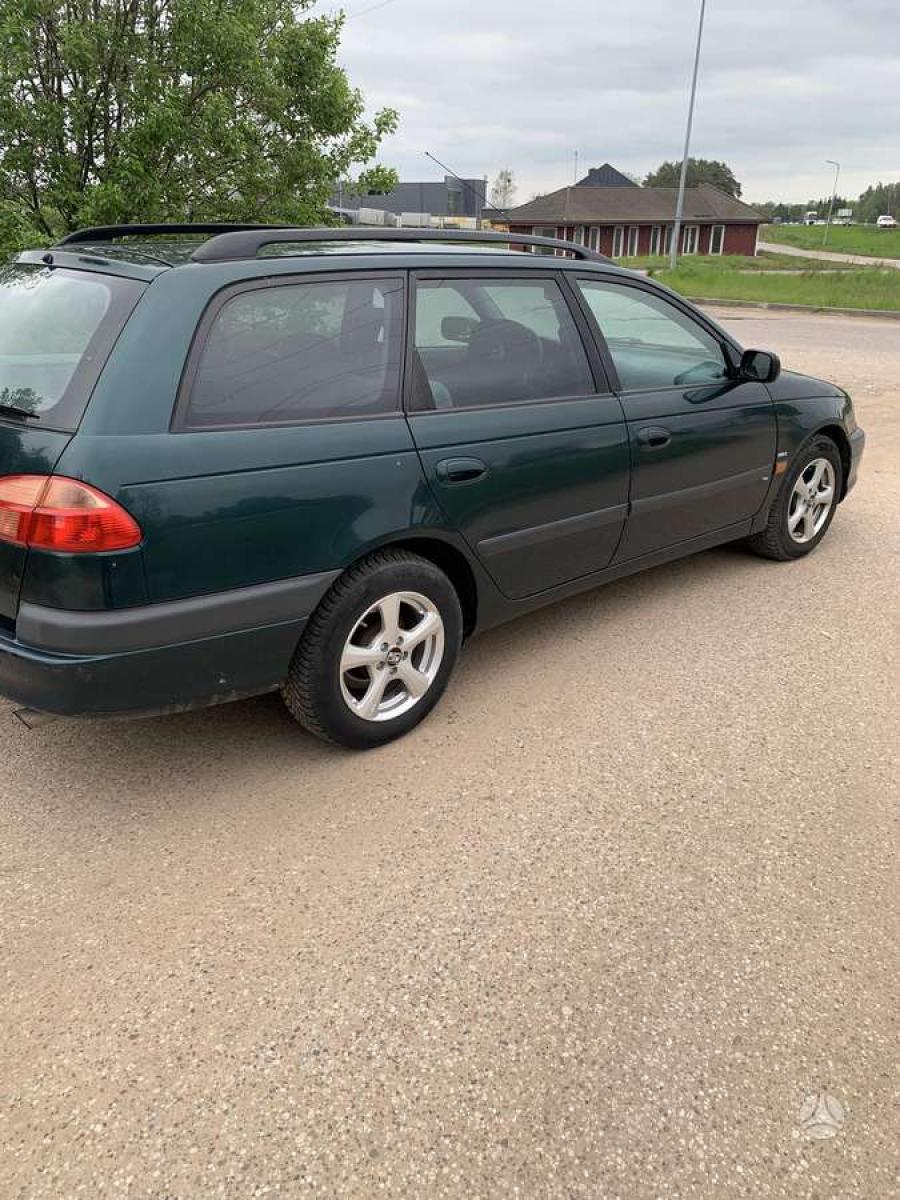 Zaļš Toyota Avensis 2000 Kauņa, ar dzinēja tilpumu 1.79 L un nobraukumu 205 tūkst. km par 1700 €, foto 7 vietnē AUTOMOTO.COM.LV