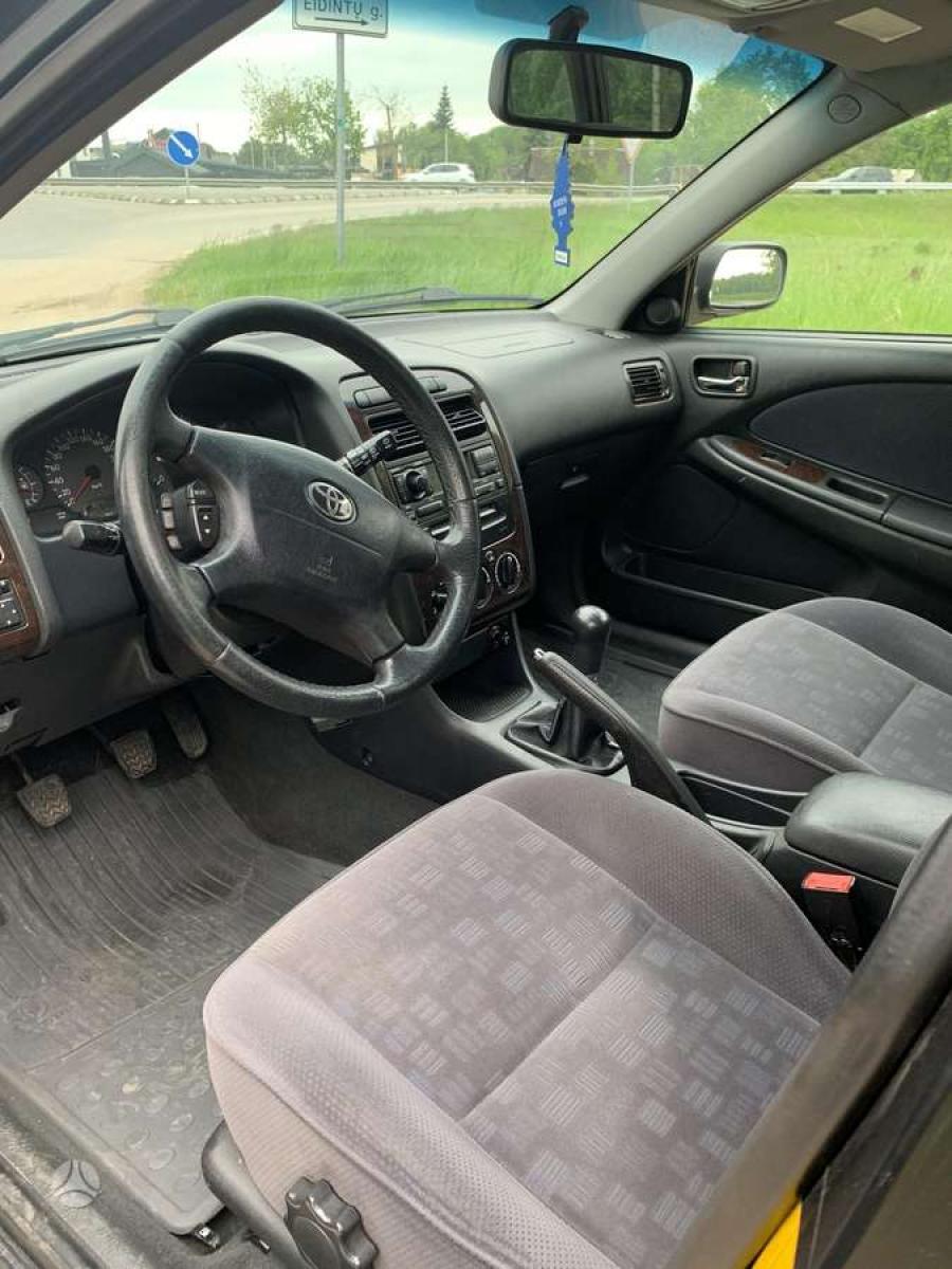 Zaļš Toyota Avensis 2000 Kauņa, ar dzinēja tilpumu 1.79 L un nobraukumu 205 tūkst. km par 1700 €, foto 10 vietnē AUTOMOTO.COM.LV