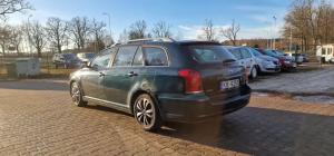 Green Toyota Avensis 2003 in Valmiera, with an engine capacity of 1.80 L and mileage of 246 thousand km for 1300 €, photo 5 on AUTOMOTO.COM.LV